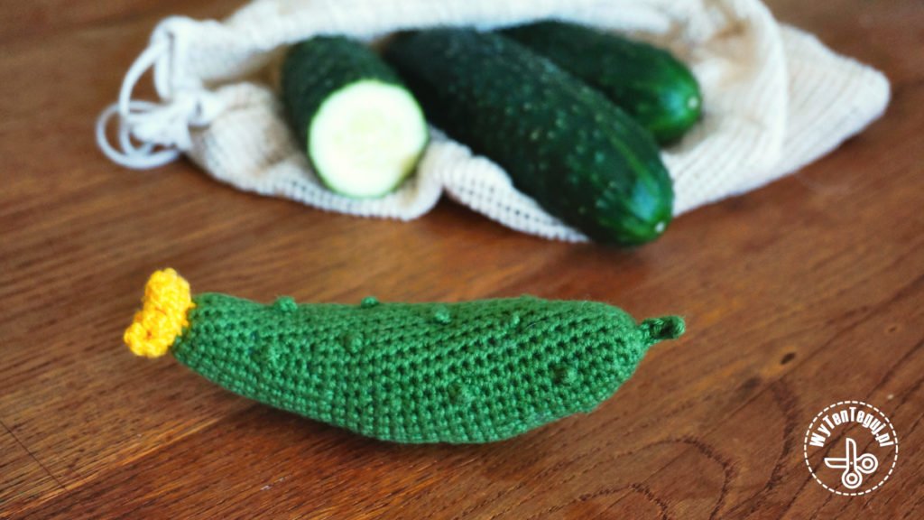 Cucumber - free crochet vegetable pattern - WyTenTeguj