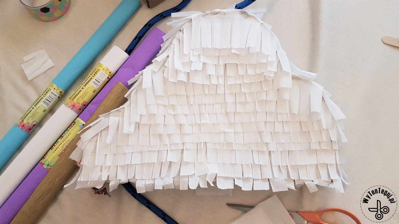 Cloud pinata DIY - WyTenTeguj - DIY with children