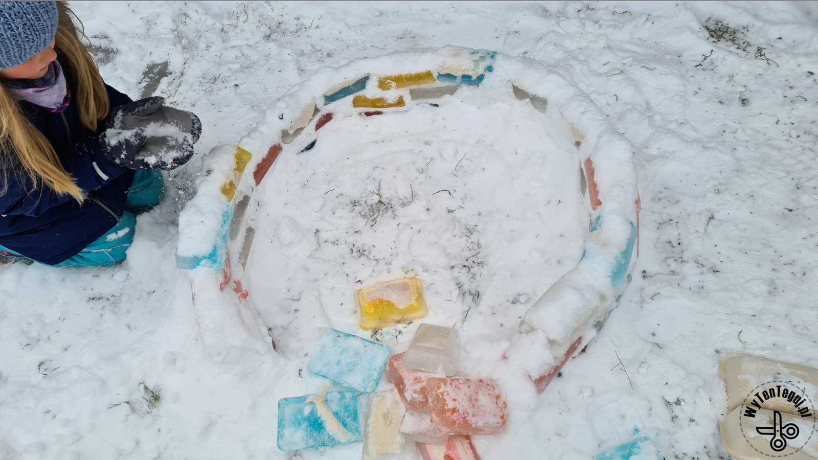 How to build the rainbow igloo? - WyTenTeguj - DIY with children