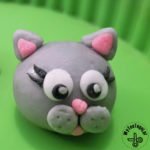 How to make a fondant cat cake topper? - WyTenTeguj