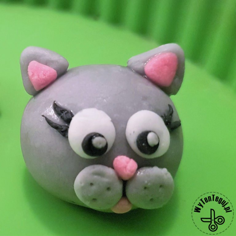 How to make a fondant cat cake topper? - WyTenTeguj
