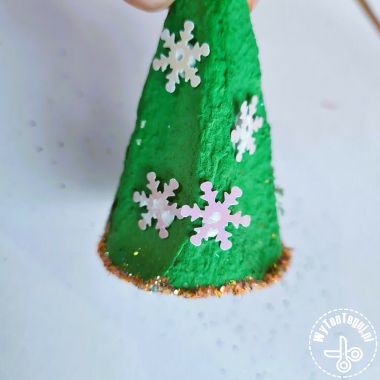 How to make egg carton Christmas bells - WyTenTeguj